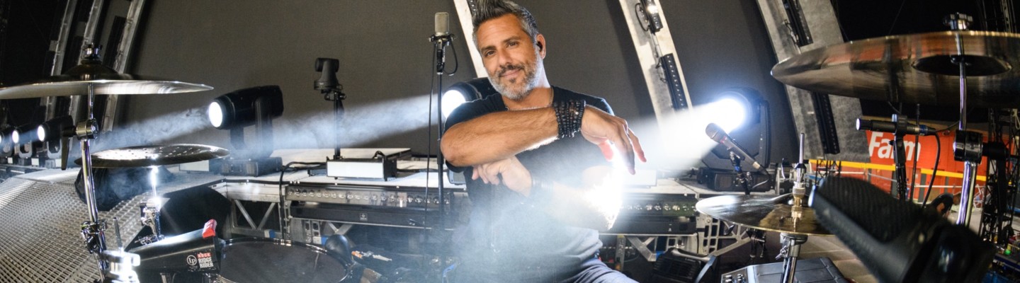 Award Winning Moviational Keynote Speaker - Rich Redmond